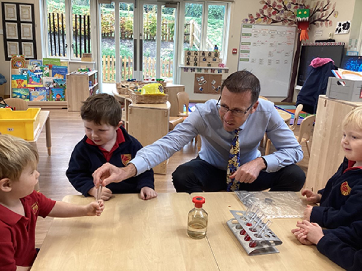 Bobcats Science Demo | News | Moulsford Prep School