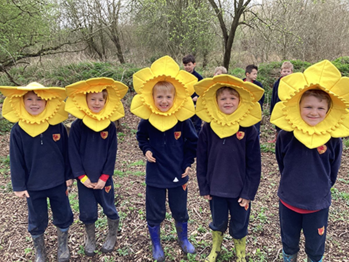 Year 2 Learn About Plants | News | Moulsford Prep School